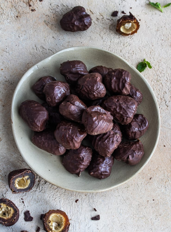 Chocolate dates | Datulės