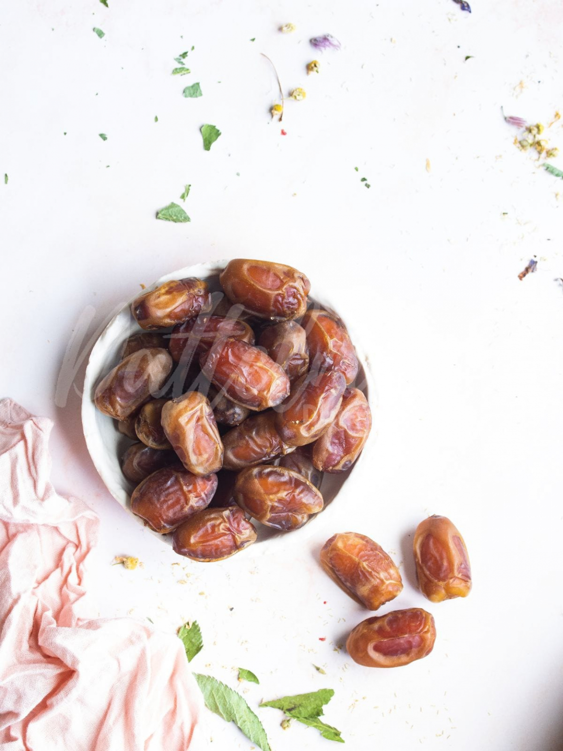 Datulės Segaj | Datulės